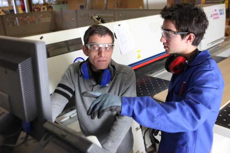 LMS vs. Learning Ecosystem: Building a Powerful Training Program - LMS.org